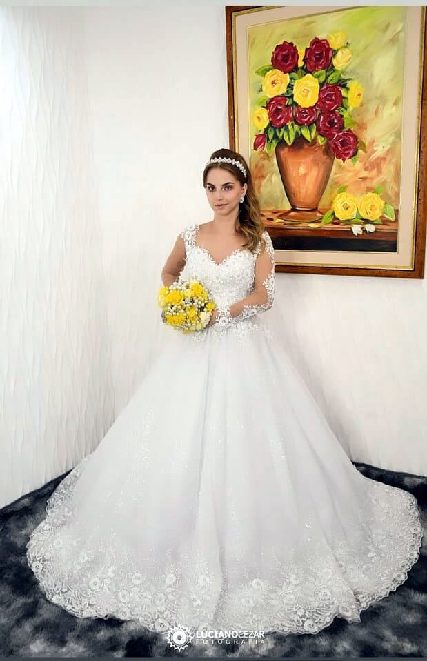 Noivas e Debutantes - Studio Babi Resende